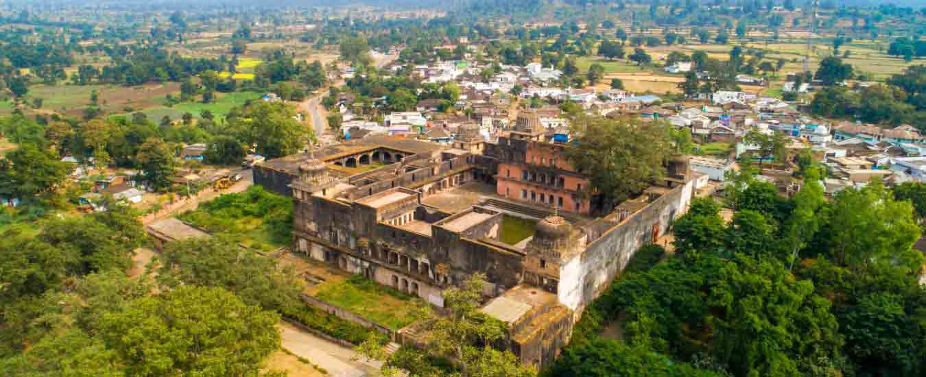 Visit Mandla Fort with Your Family | Club Mahindra