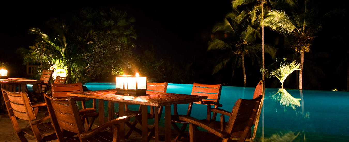 Visit Poolside Restaurant with Your Family