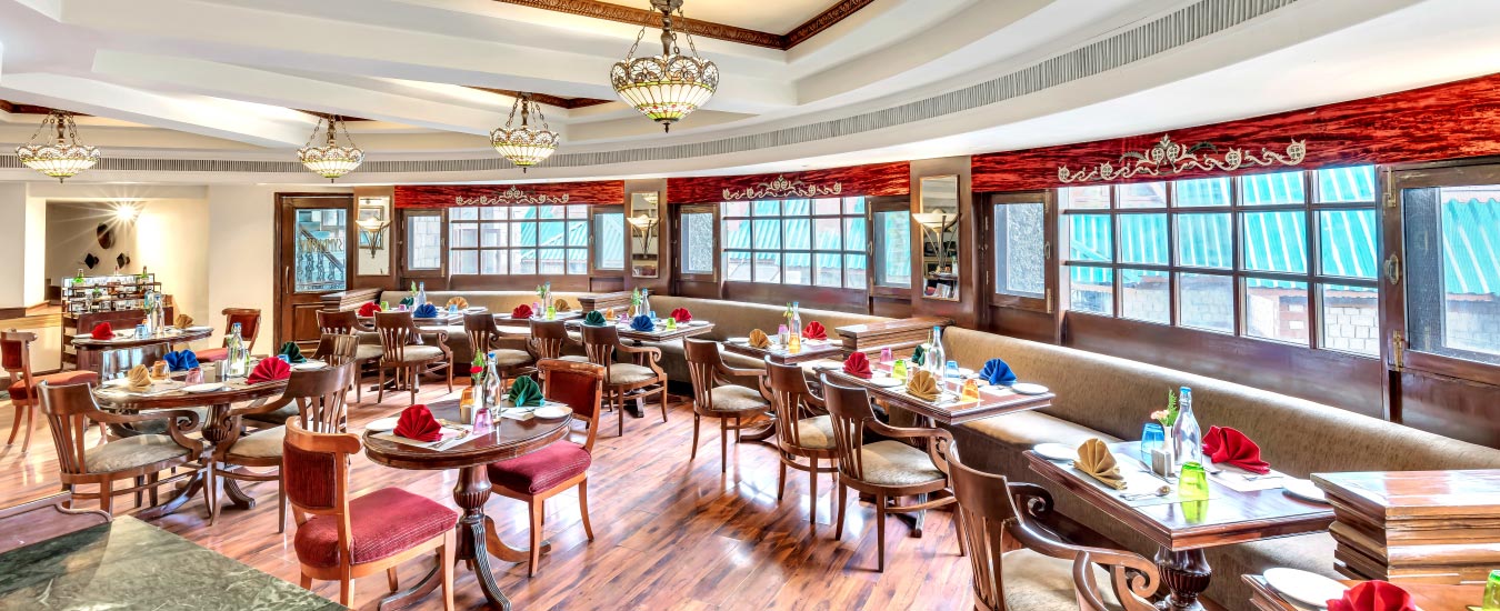 Enjoy Lunch and Dinner with Your Family at Red Roof Restaurant